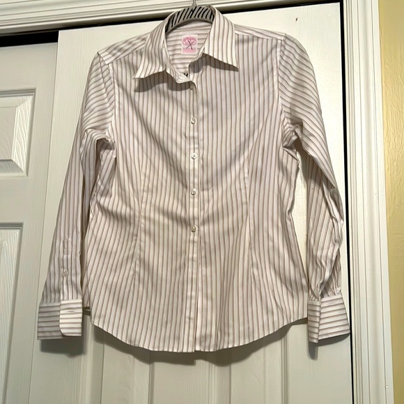 Brooks Brothers | Tops | Brooks Brothers Button Down In Perfect Condition Size P | Poshmark